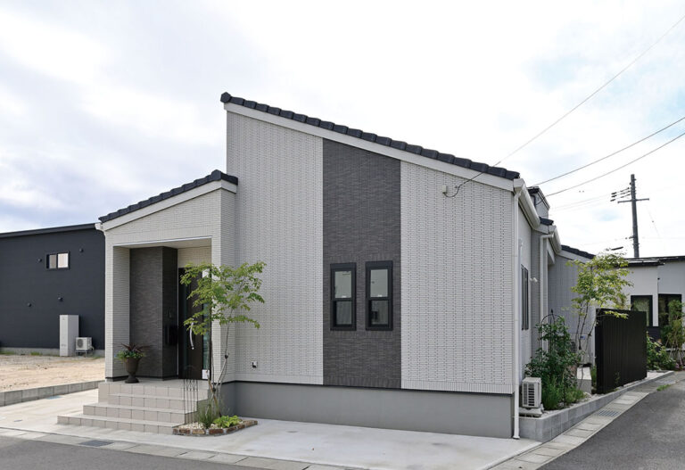 2LDKの平屋・2階建て間取り実例に学ぶ｜暮らしやすい注文住宅づくりのポイント